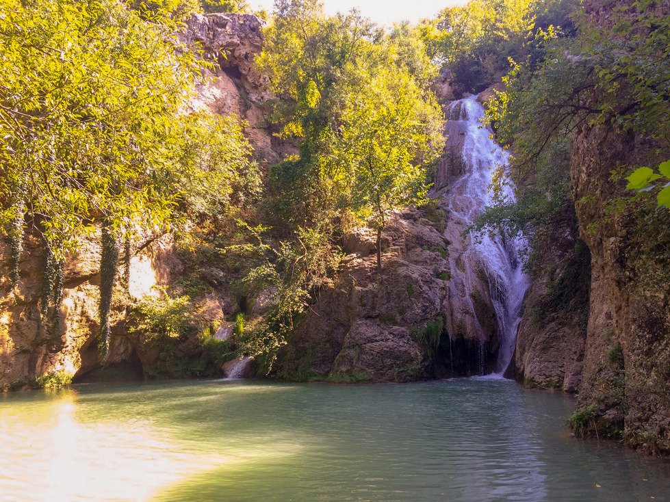 Ieșire de weekend în Bulgaria: Cascada Kaya Bunar - Hotnitsa | logout.ro